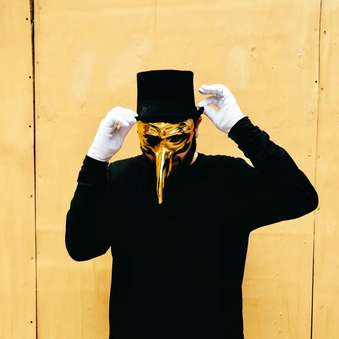 ¡Claptone presentó su nuevo sencillo denominado «Right Into You ...