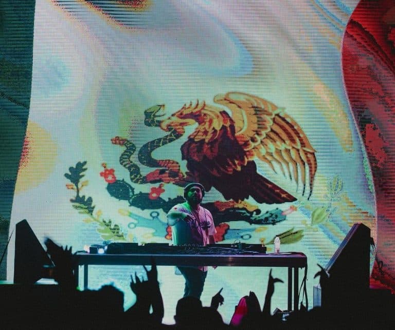 ¡Revive y disfruta de la espectacular presentación de Deorro desde «EDC ...